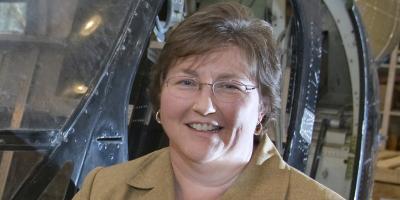 Susan Althoff Gorton, ’84 receives AE Distinguished Alumna Award ...