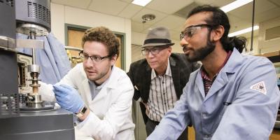 Scott White to receive campus award for guiding undergraduate research ...